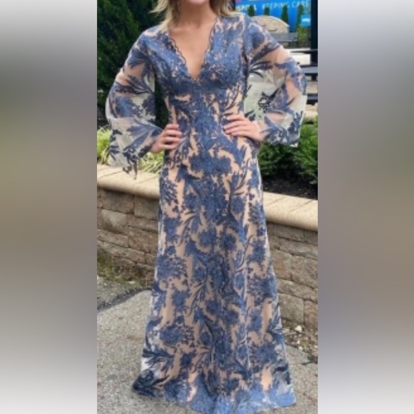 Jovani | Dresses | Sold Out Everywhere Jovani 0752 Mob Dress Blue Lace ...